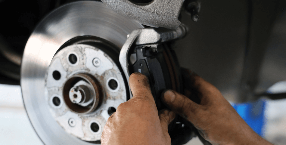 Brake pad thickness: Minimum safe level, lifespan, and wear signs ...